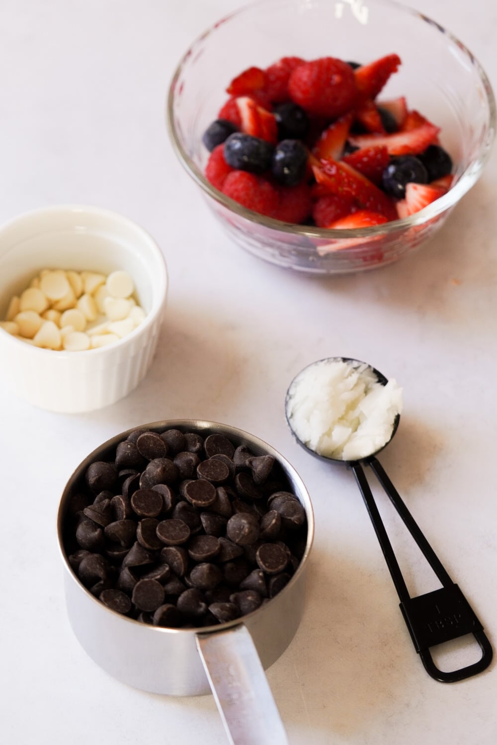 Easy Dark Chocolate Berry Bark - Wellness by Kay