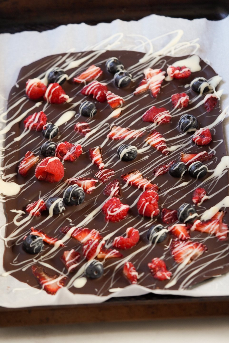 Easy Dark Chocolate Berry Bark - Wellness by Kay