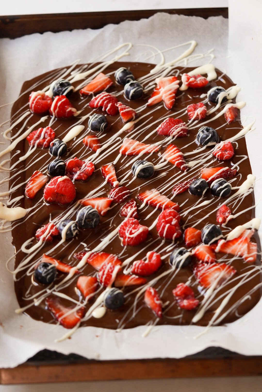 Easy Dark Chocolate Berry Bark - Wellness by Kay