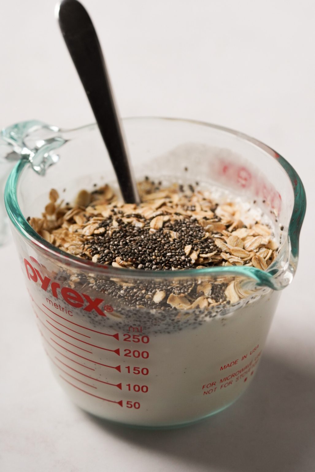 Vanilla Overnight Oats - Wellness by Kay