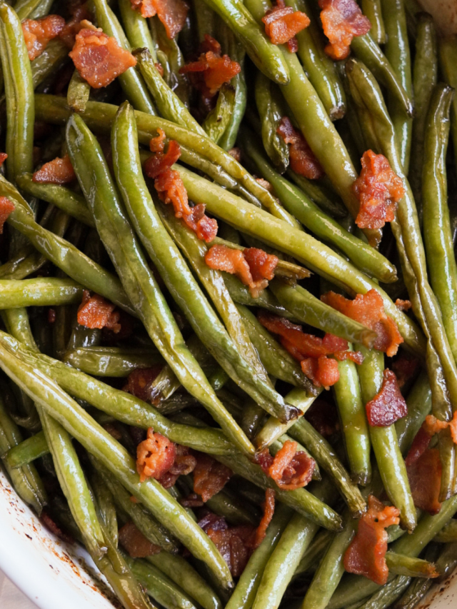 Crack Green Beans with Bacon (Southern Smothered!) - Wellness by Kay