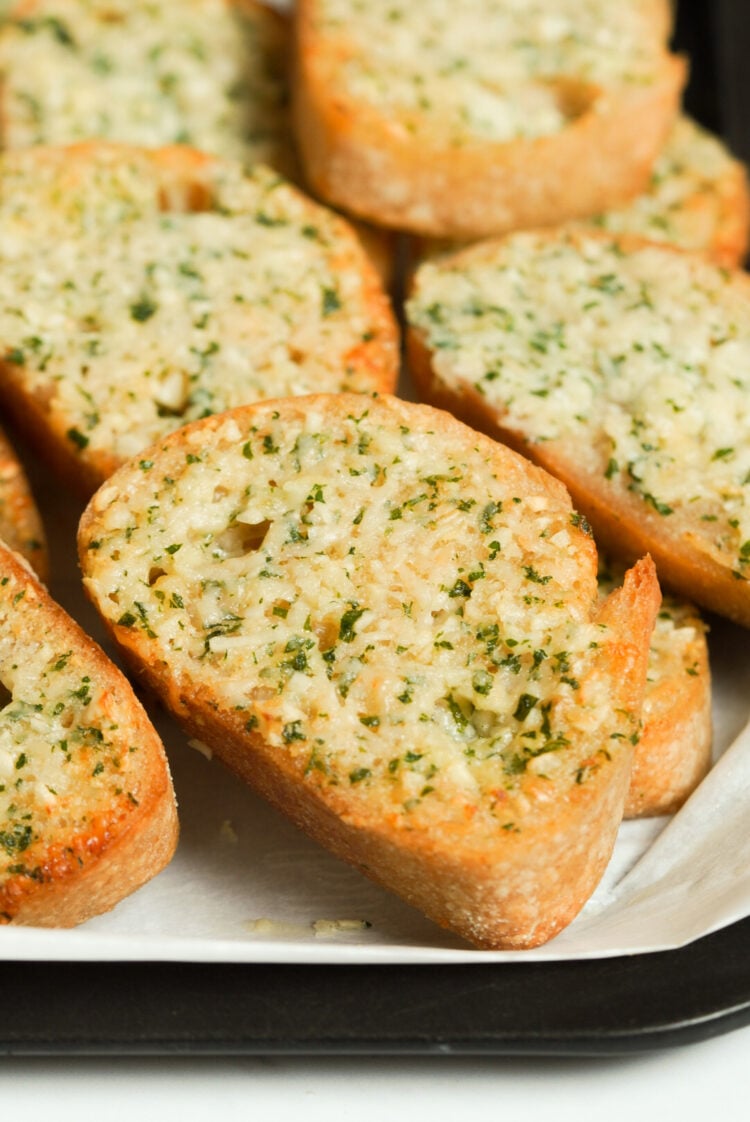 Air Fryer Garlic Bread - Wellness by Kay